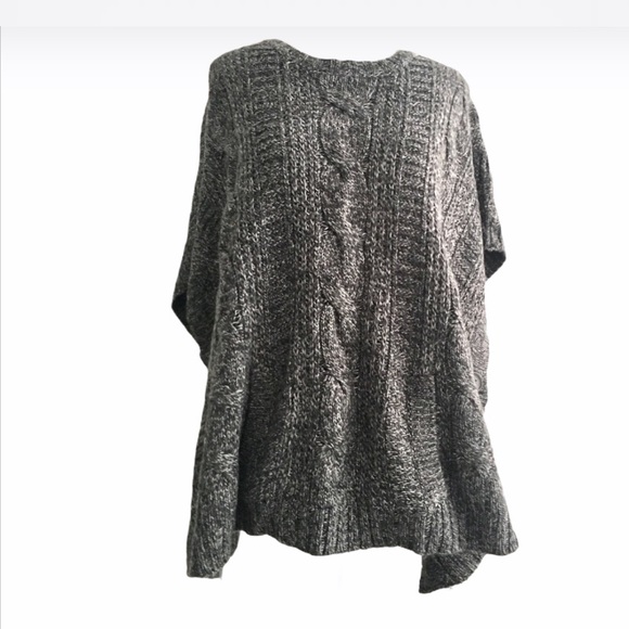Debbie Morgan | Jackets & Coats | Nwt Knitted Cable Poncho Cape With ...